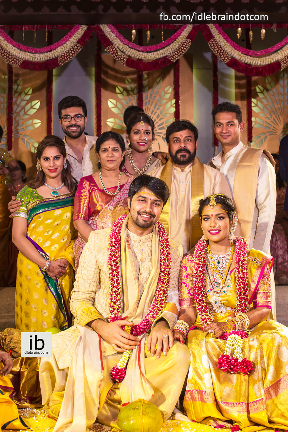 Chiranjeevi family photo - idlebrain.com news