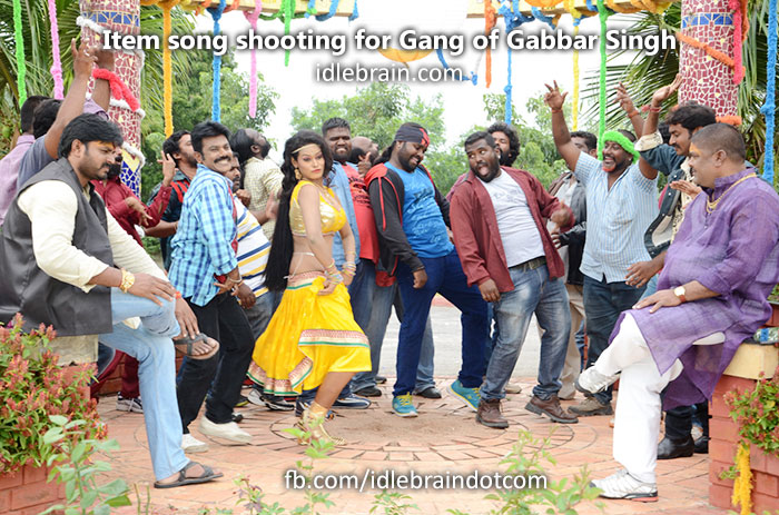 Gang of Gabbar Singh item song shooting - Telugu cinema news