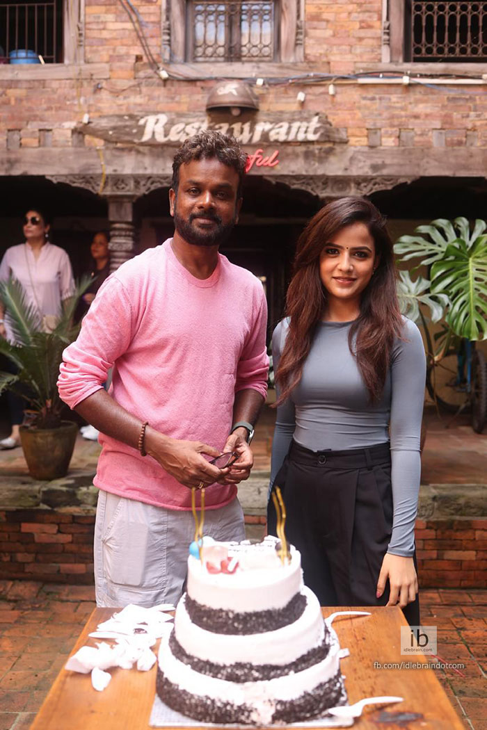 Star boy Siddhu Jonnalagadda, BVSN Prasad's "Jack - Konchem Crack," is ...