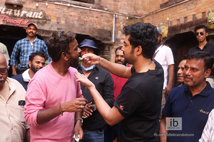 Star boy Siddhu Jonnalagadda, BVSN Prasad's "Jack - Konchem Crack," is ...