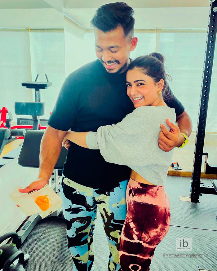 Sam extends thanks to trainer Junaid - idlebrain.com