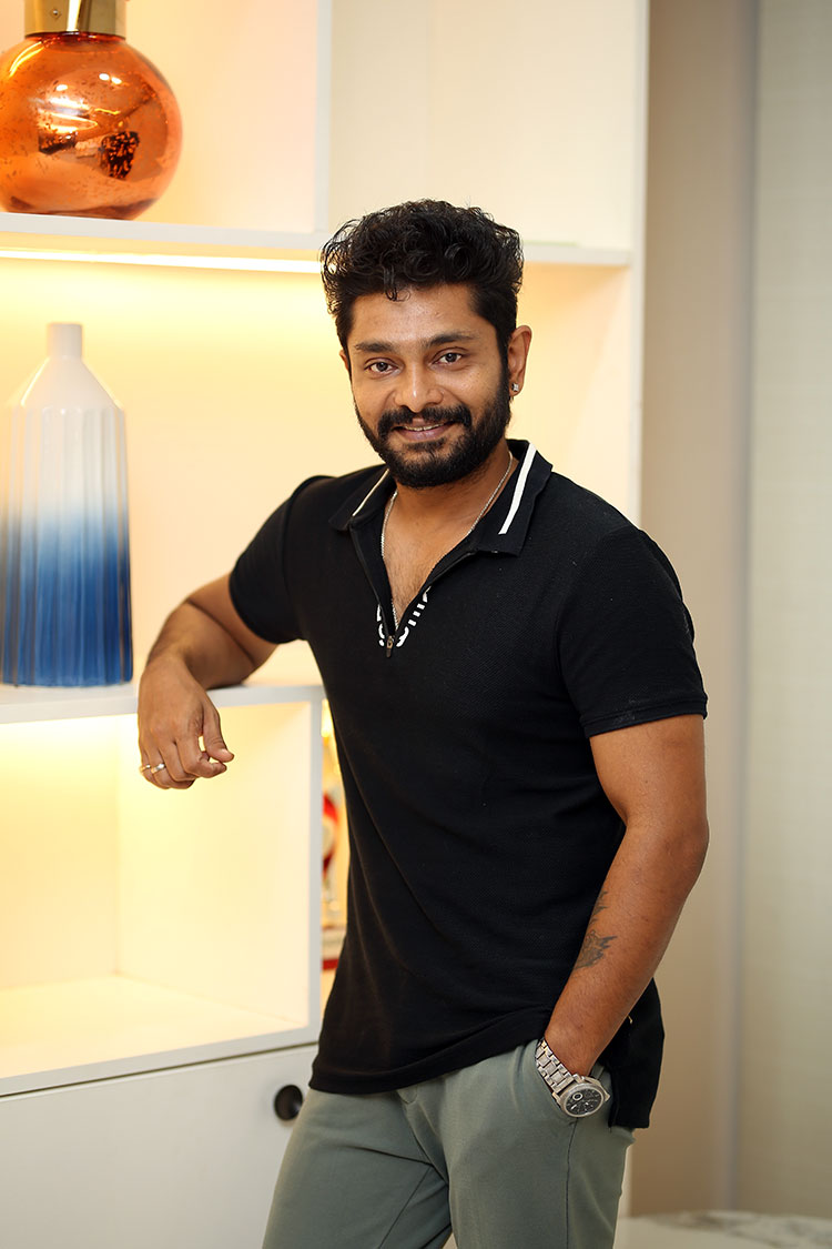 I really loved the concept of Slum Dog Husband and the audience will ...