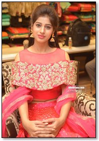 Naziya Khan photo gallery - Model