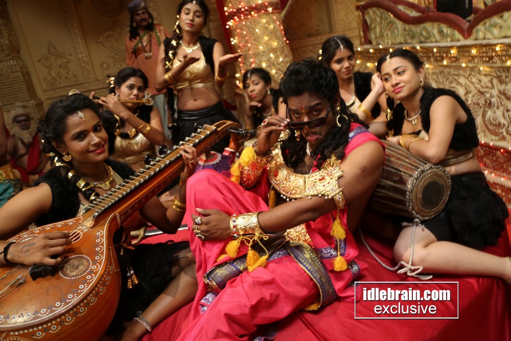 Rakshasi song making photo gallery - Telugu cinema - Poorna, Abhimanyu ...