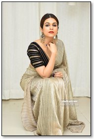 Shraddha Das photo gallery - Telugu cinema actress