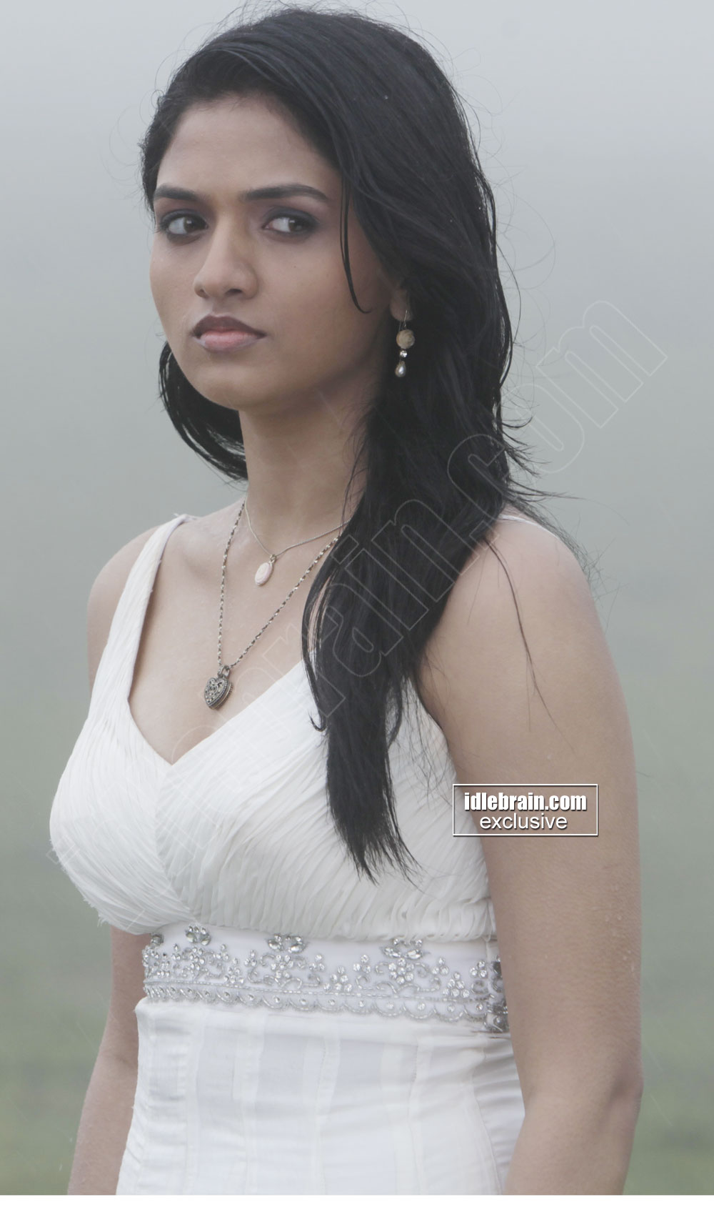 Sunaina photo gallery - Telugu cinema actress