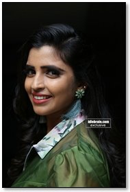 Syamala photo gallery - Telugu cinema anchor