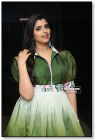 Syamala photo gallery - Telugu cinema anchor