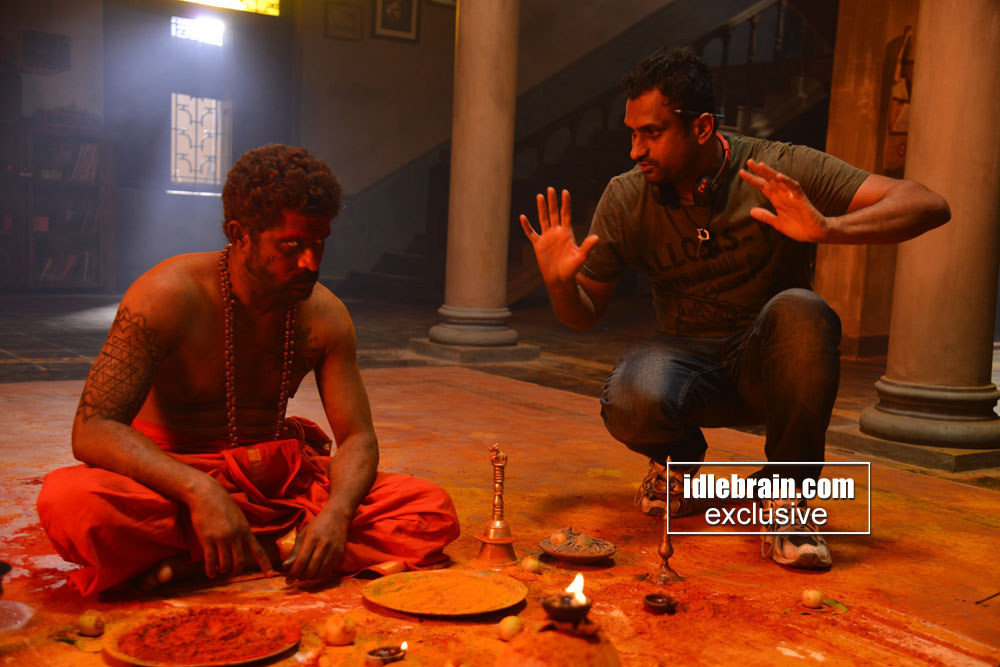 Anando Brahma working stills photo gallery - Telugu cinema - Taapsee Pannu, Srinivas Reddy ...