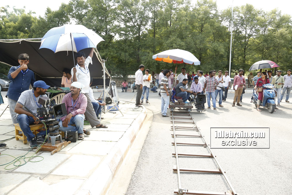 Gayatri working stills photo gallery - Telugu cinema - Mohan Babu ...