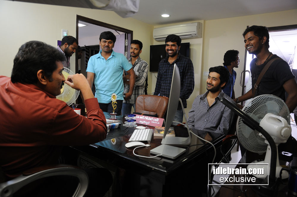 Hyderabad Love Story Working stills photo gallery - Telugu cinema ...