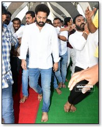 NTR visits NTR ghat on NTR's 100th Birth Anniversary - idlebrain.com